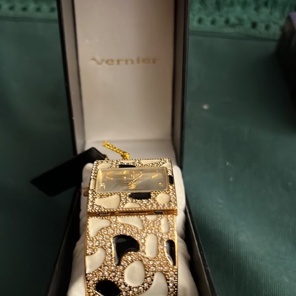 Vernier | Accessories | Vernier Brand New Bangle Watch | Poshmark